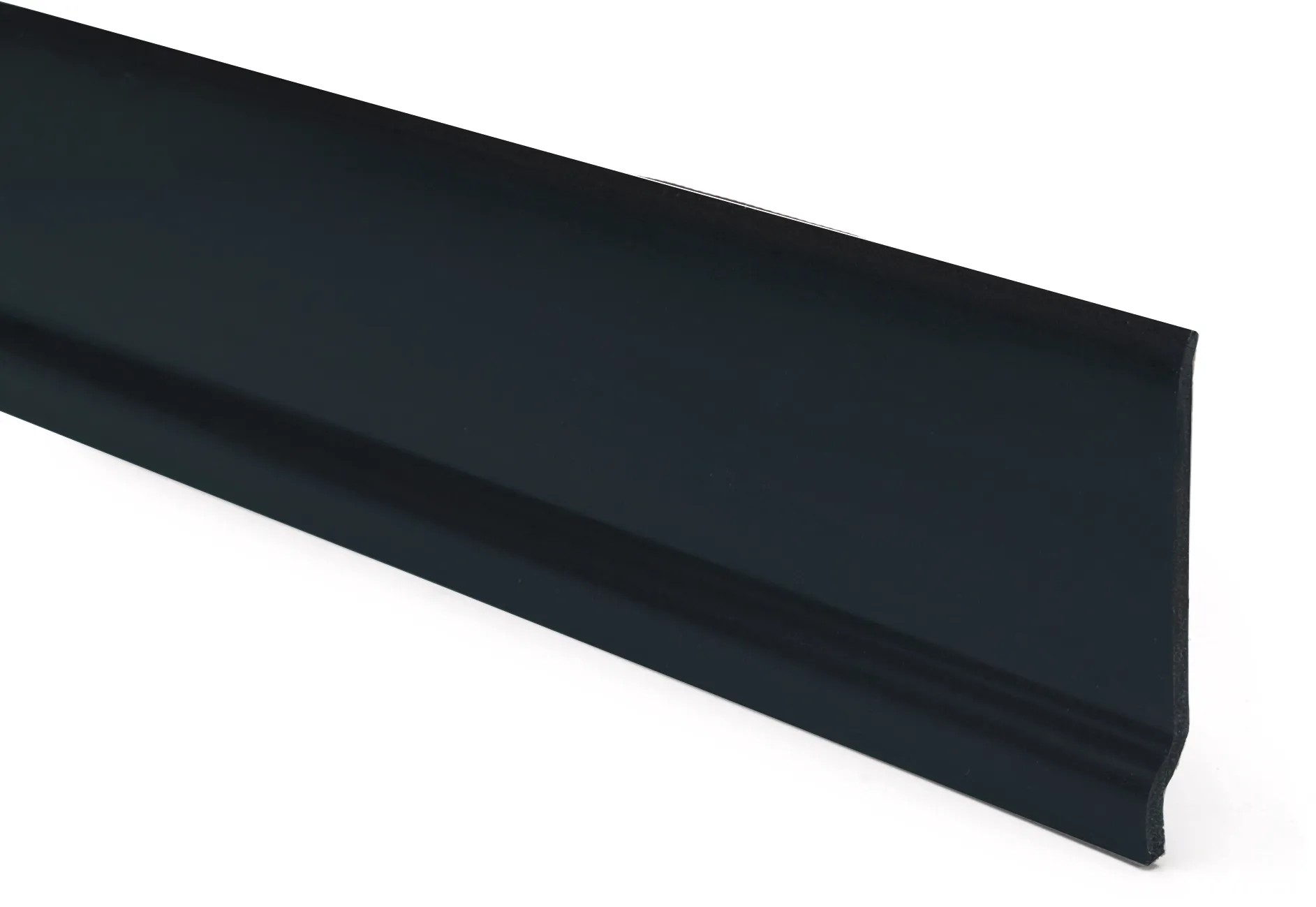 Battiscopa in PVC nero H 7 cm acquista da OBI