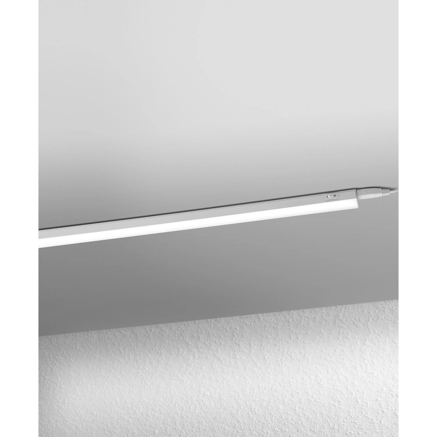 Sottopensile LED Ledvance Switch Batten 4 W 4000 K 30 cm acquista da OBI