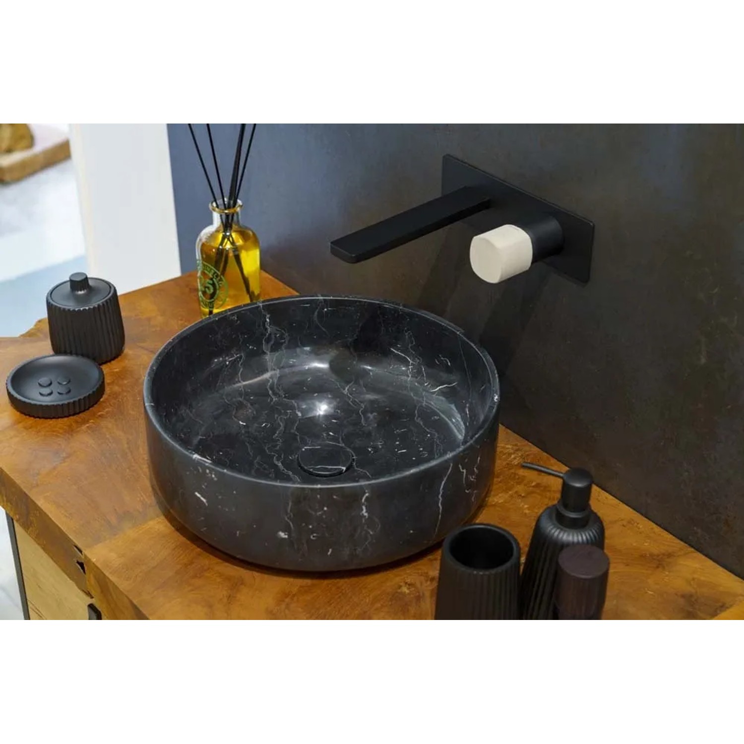 Lavabo in marmo Black Marble nero acquista da OBI