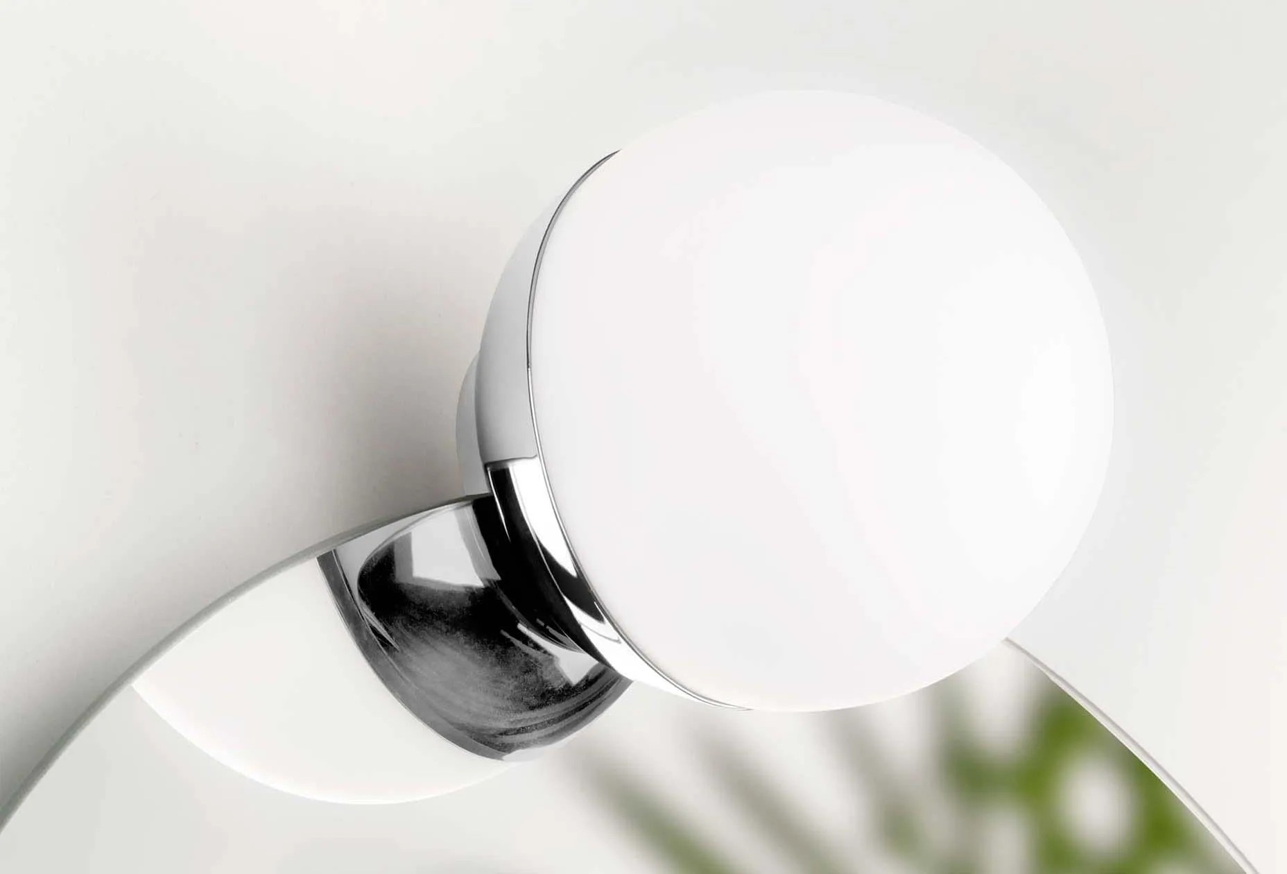 Lampada Led per specchio bagno Scarlett Cromo 90x90x93 mm acquista da OBI